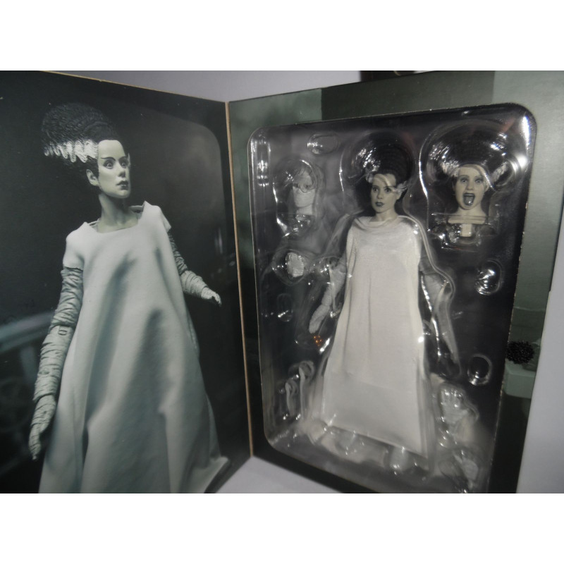 Universal Monsters Ultimate Bride of Frankenstein Black & White - NECA